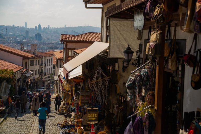 14 Best Markets in Turkey to Unleash Your Inner Shopaholic